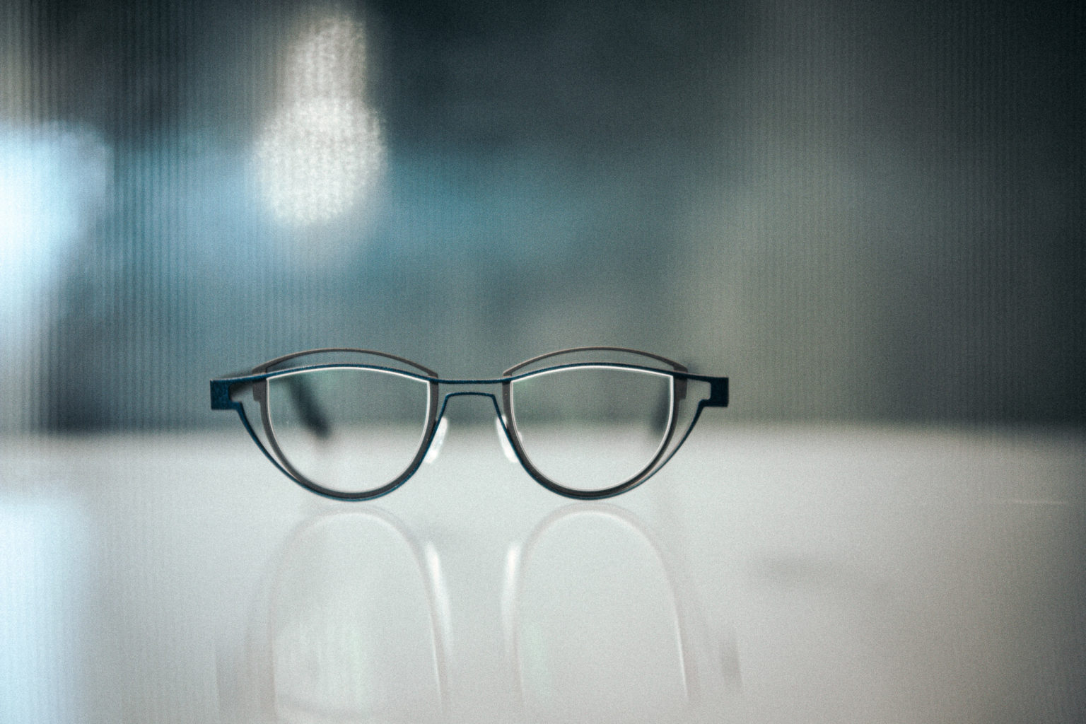 theo "Shape" | スイス堂/仙川のメガネ屋